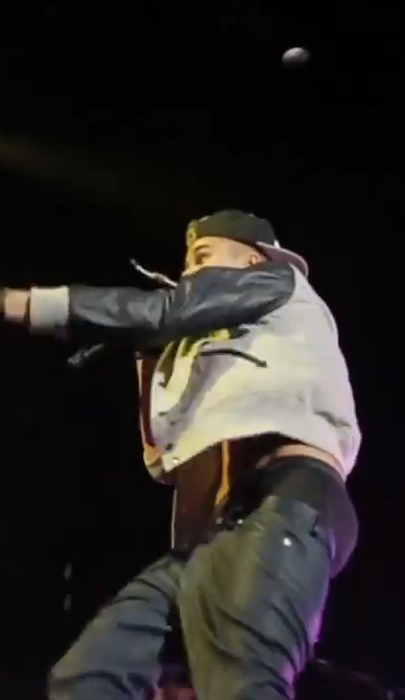 Celeb Saggers: Justin Bieber Sagging Calvin Kleins Below Ass