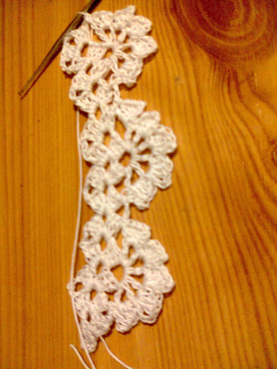 Adriana Hobby: Dantelă croşetată pentru lenjerii de pat