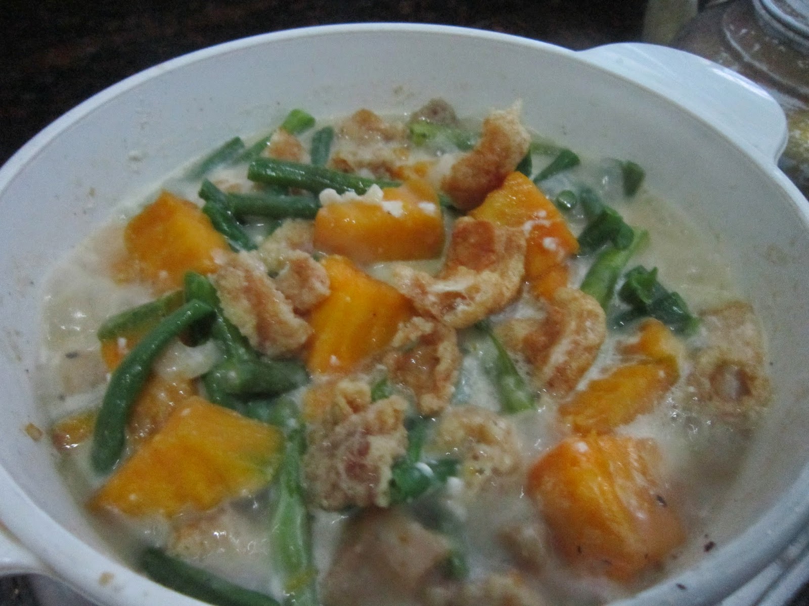 GINATAANG SITAW at KALABASA na may CHICHARONG BABOY