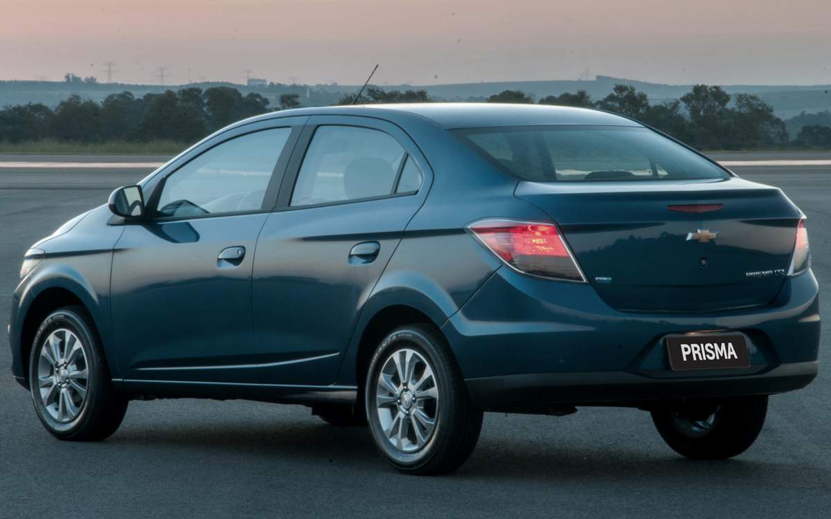 Novo Prisma 2014 Automático: preços, fotos e especificações