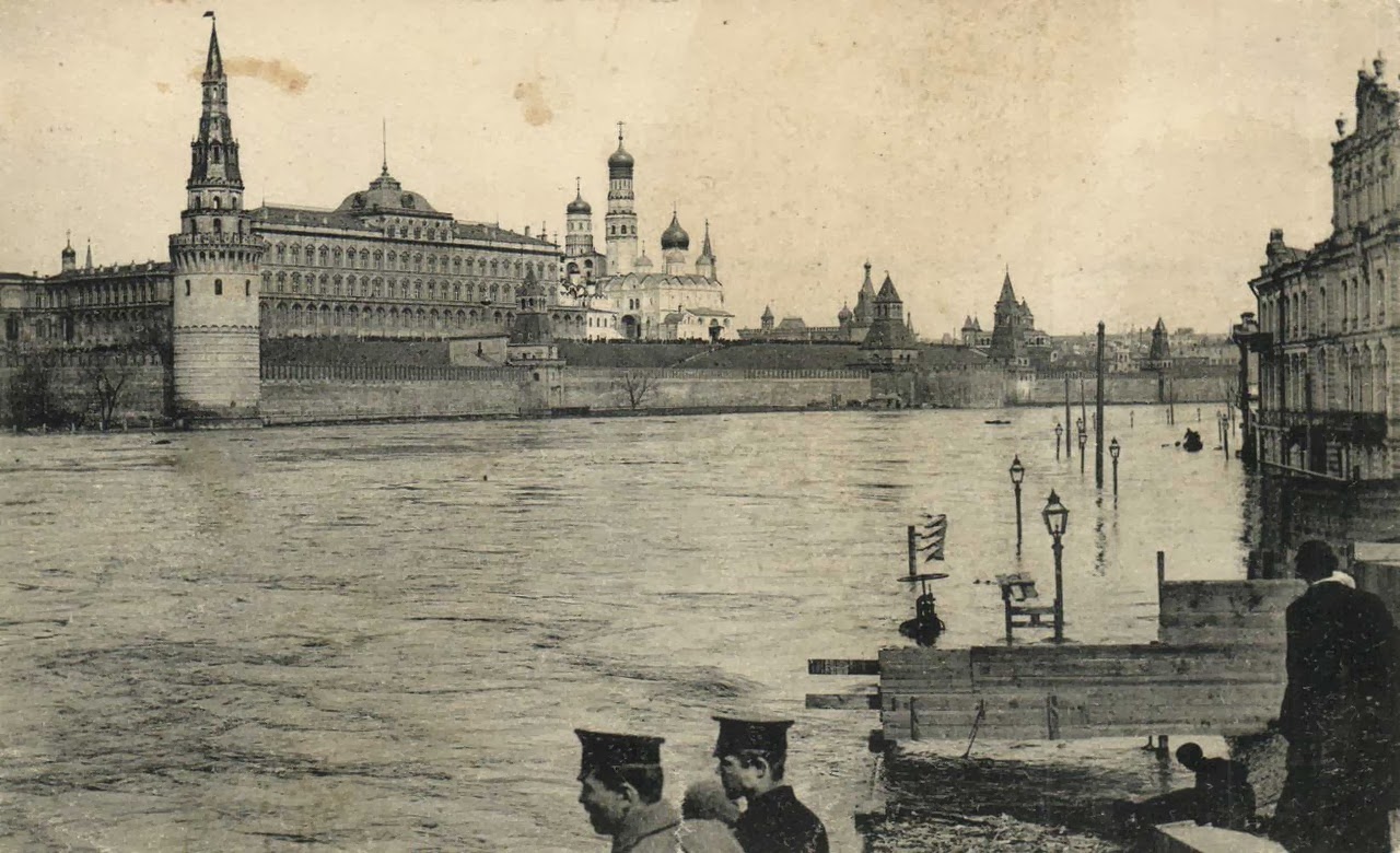Old Pictures of the Great Flood in Moscow, 1908 ~ Vintage Everyday
