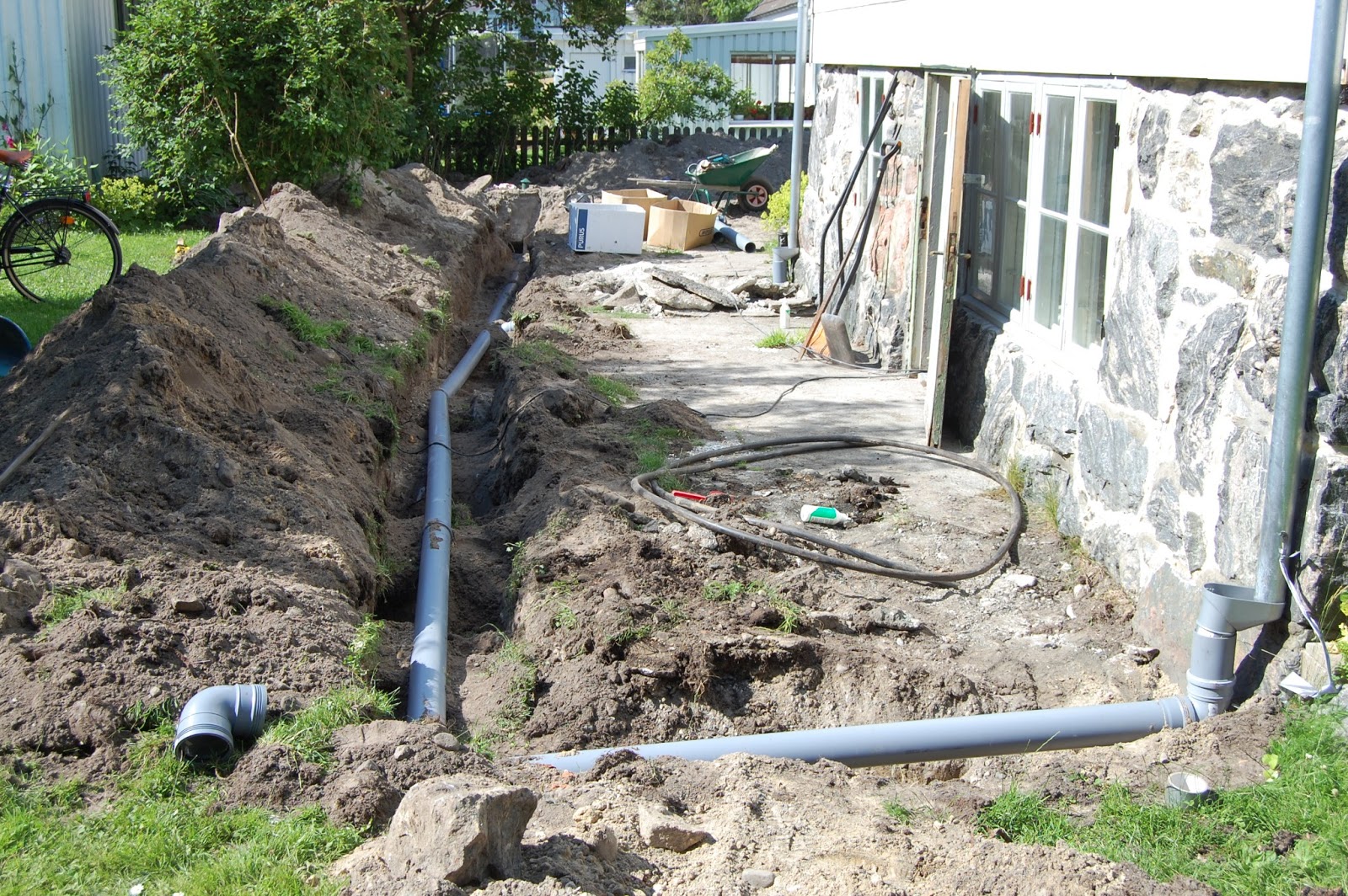 Sommarvägen 4, Öckerö: Dagvatten till brunnen.
