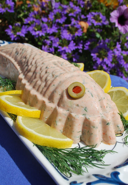 Scrumpdillyicious: Salmon Mousse with Dill