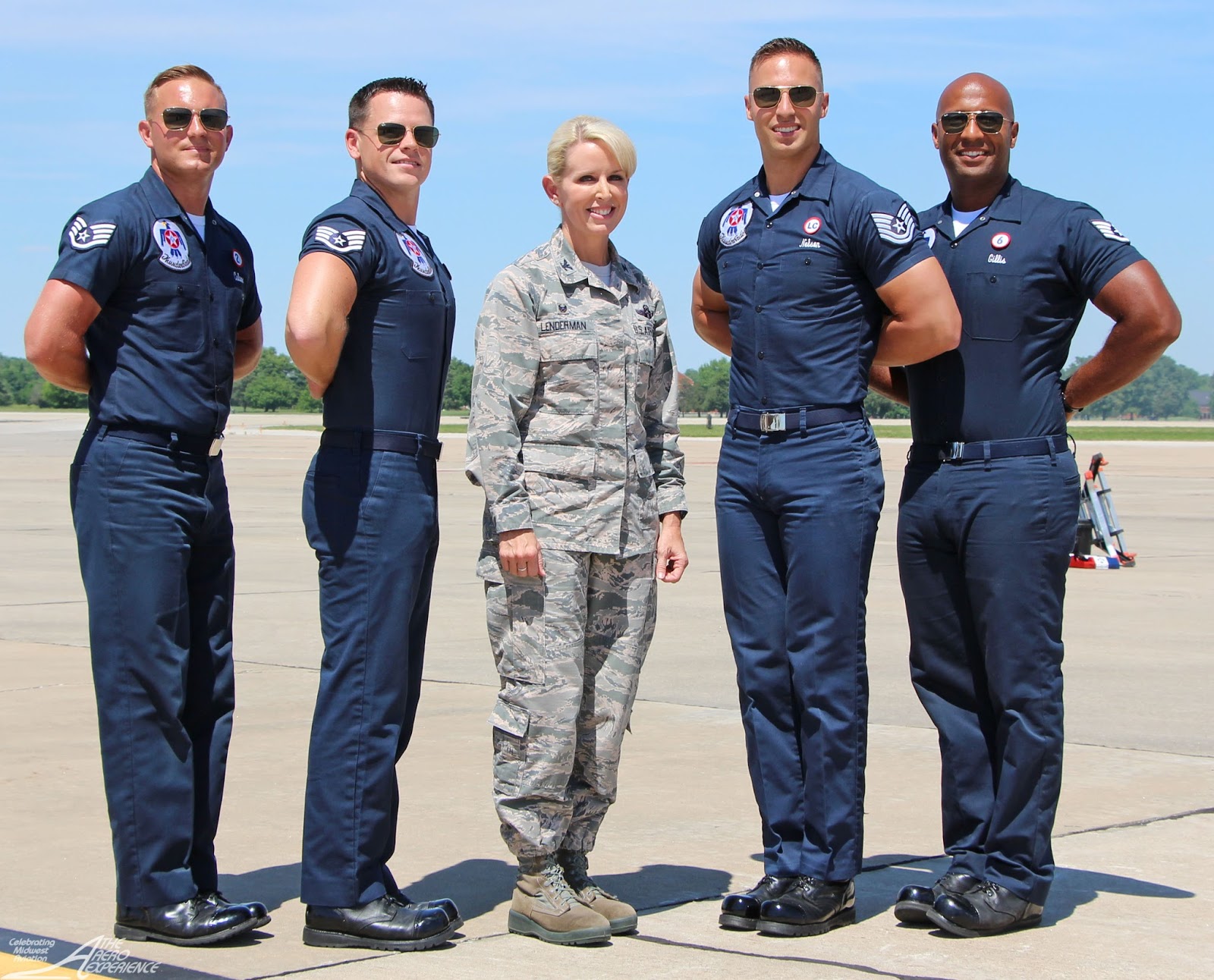 The Aero Experience: USAF Thunderbirds Arrive at Scott AFB Prior to ...