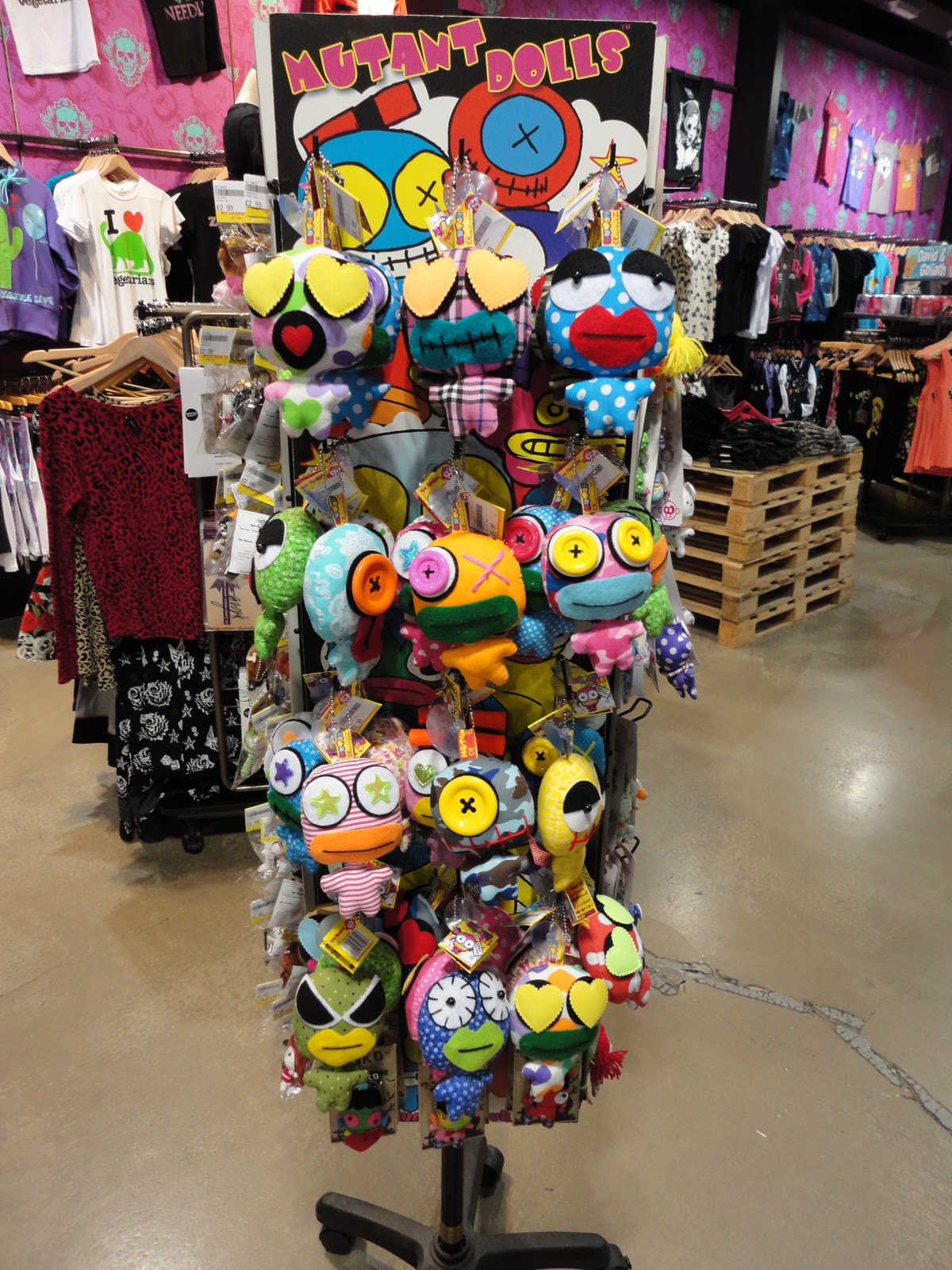 thisispulp: Mutant Dolls!