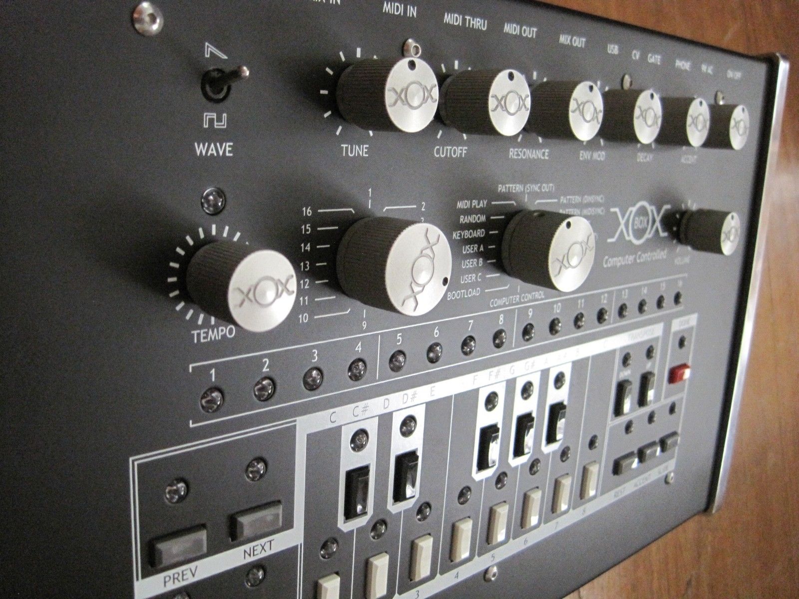 MATRIXSYNTH: Custom Limited Edition x0xb0x with xOx Knobs