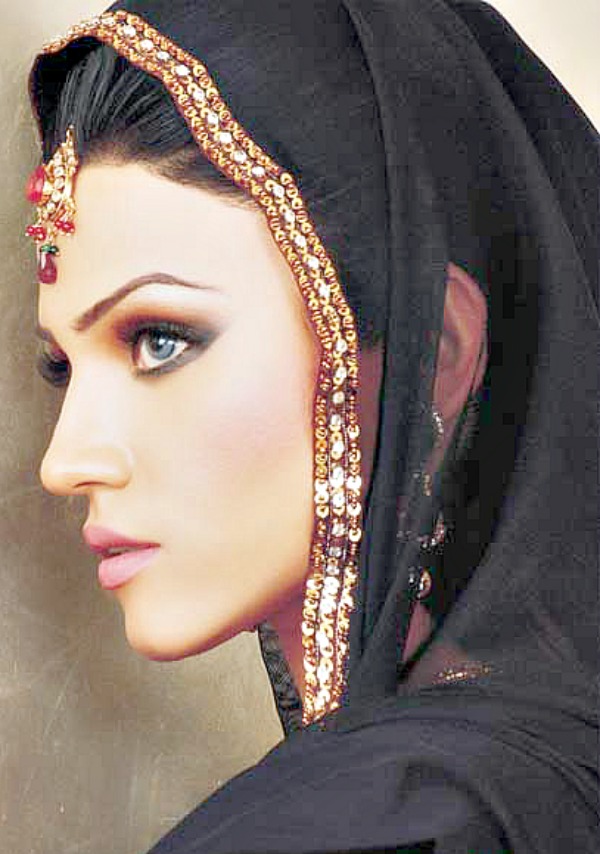 MODALS Who Create Style: faina rana,amna malik and sania