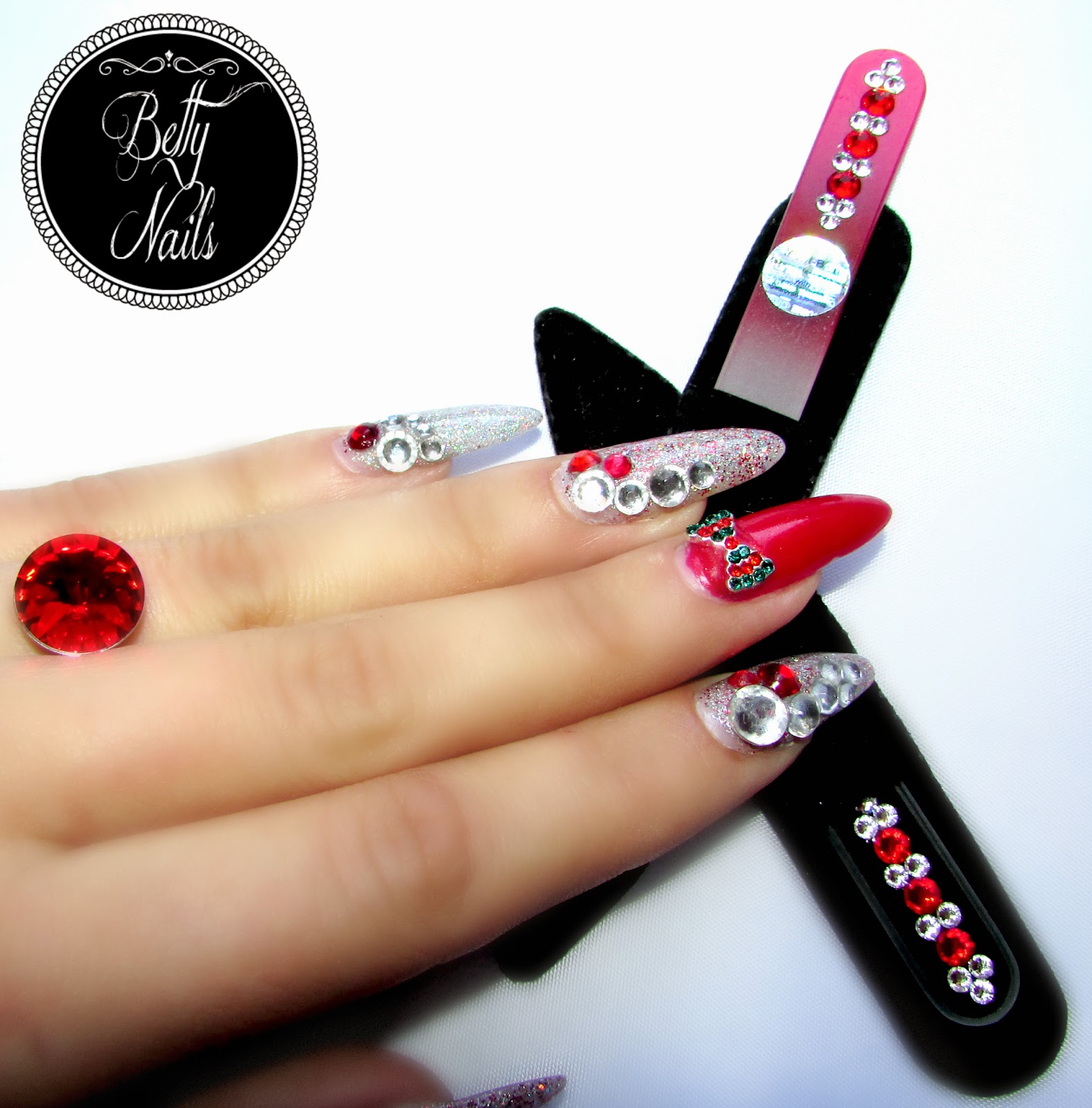 Betty Nails: BLING Nailart - Xmas Nails #1 - Red Ruby & Monte Bleu ...