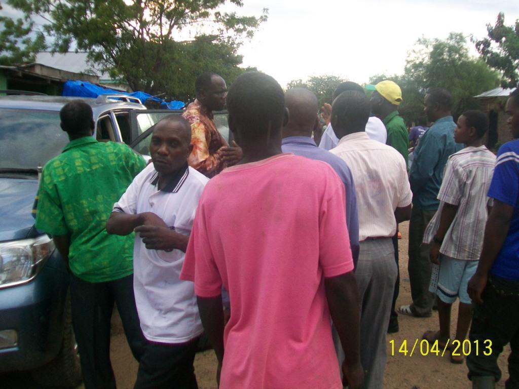 MULUGO AAGIZA KUSAKWA KWA MWALIMU ANAYEDAIWA KUTAFUNA 500,000 ZA ...