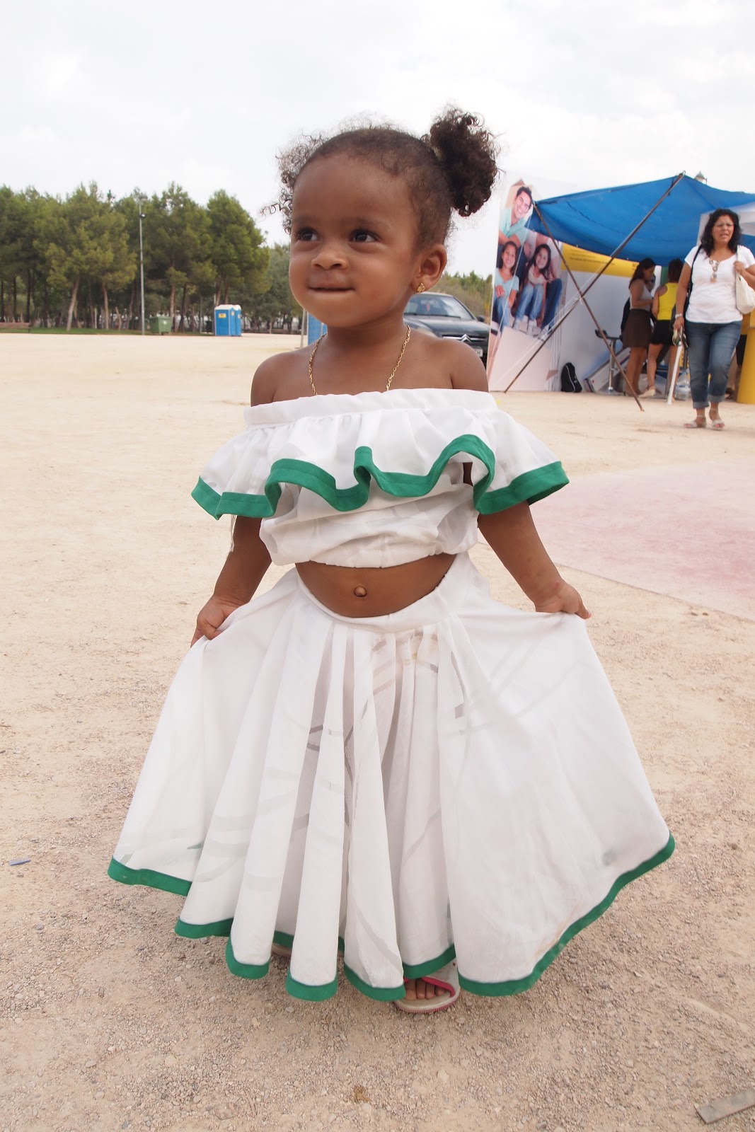 La Marimba Ecuatoriana : Baile y Vestimenta
