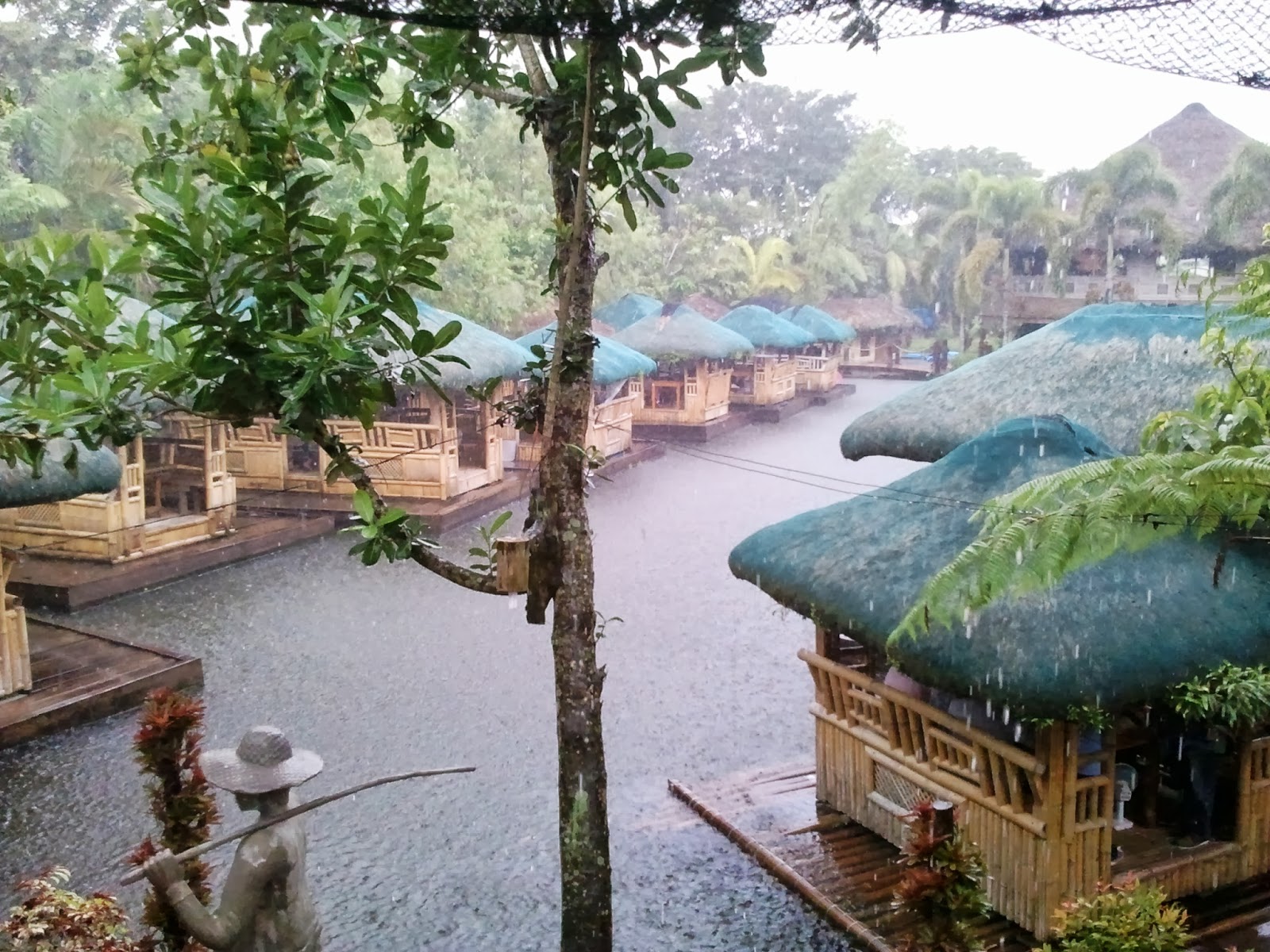 Palaisdaan Sa Bay Laguna - palabok pala