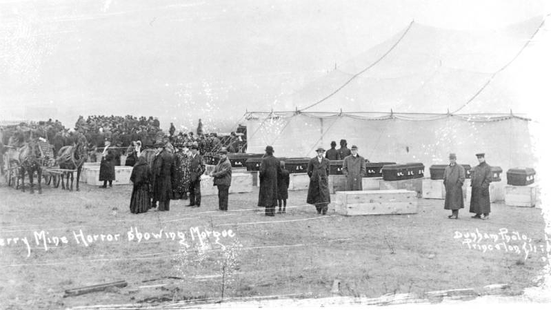 The Digital Research Library of Illinois History Journal™ : The ...