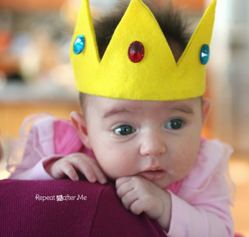 No-Sew Felt Princess Peach Crown - Repeat Crafter Me