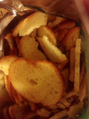 SusieQTpies Cafe: Easy Lunch Box snacks with New York Style Bagel Crisps