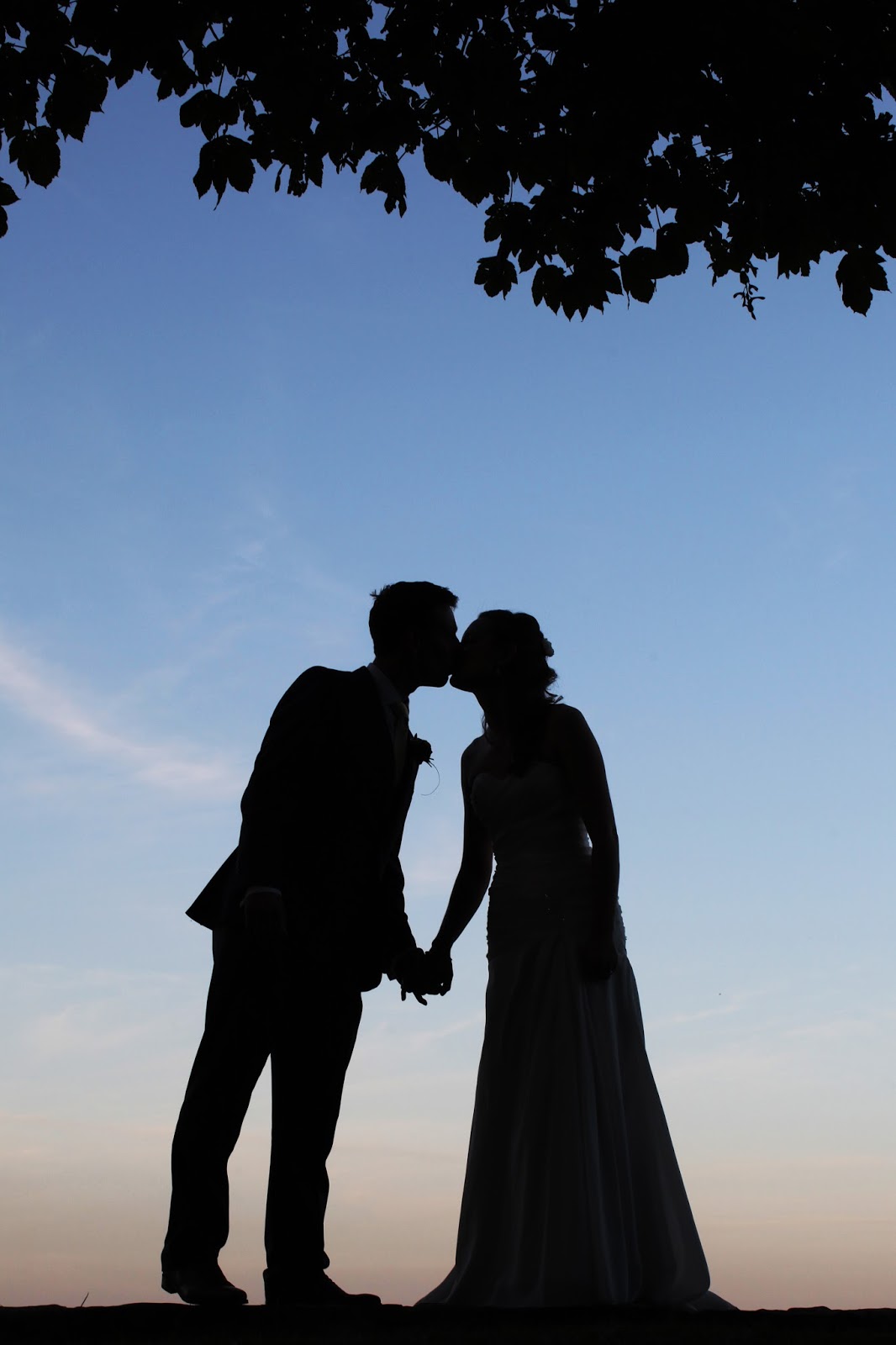 10 Questions All Wedding Photographers Are Asked By Guests | HuffPost Life
