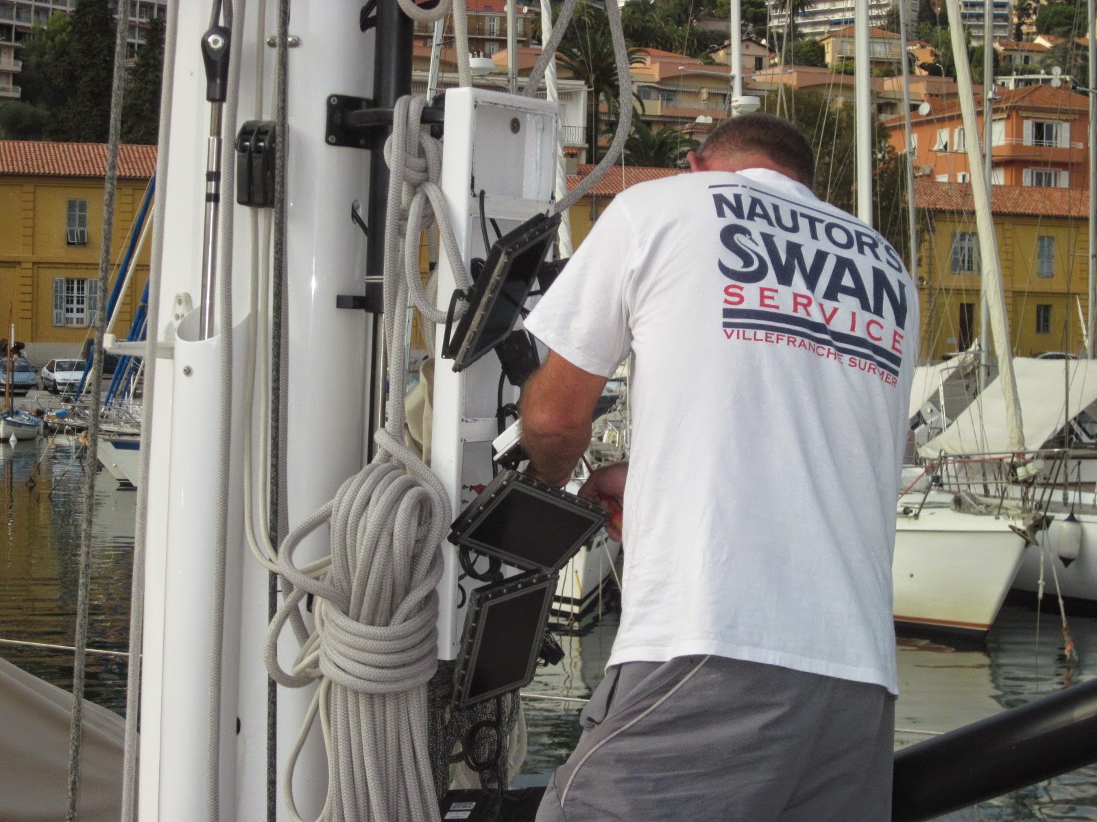 NAUTOR'S SWAN VILLEFRANCHE: B&G H5000 installation