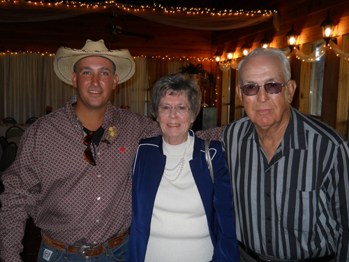 Cochino Lodge Weddings: Kaylie Wheeler and Drew Henley Wed At Cochino Lodge