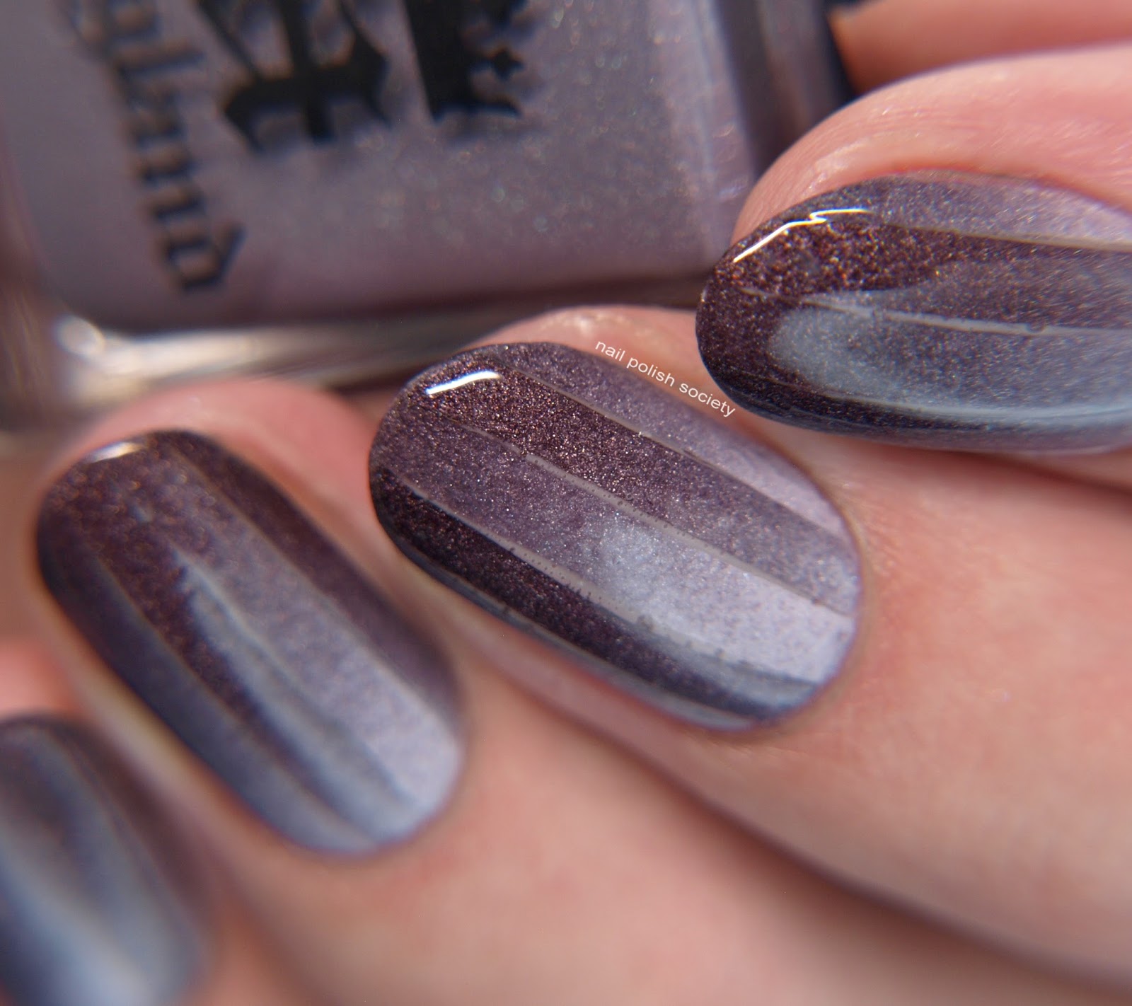 Nail Polish Society: 31DC2016 Day 30: Staggered Gradient
