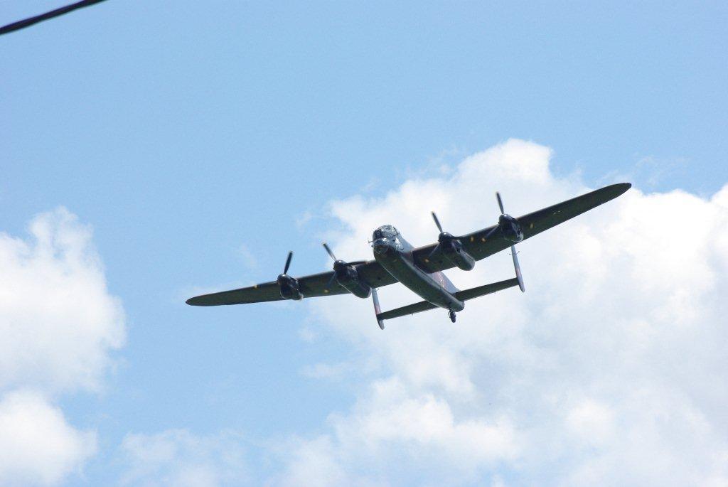 Jet & Prop by FalkeEins: Pathfinder Squadron flypast