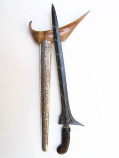 KERIS PUSAKA RAJA RAJA NUSANTARA: Dapur Keris Lurus