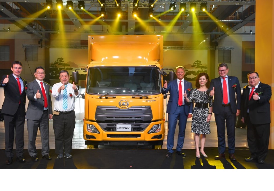 Motoring-Malaysia: Truck News: The UD Croner Medium Duty Truck Is ...