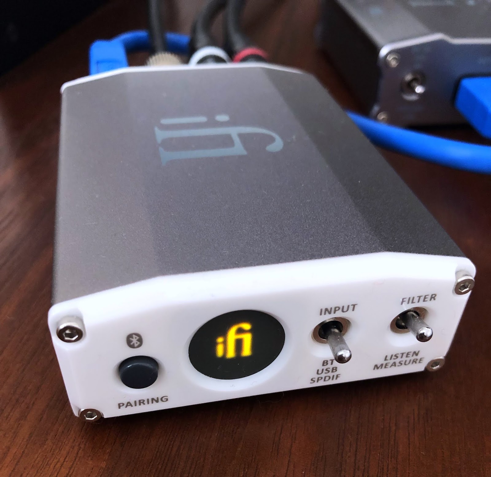 MonoRe: デスクトップオーディオの必需品 iFi Audio nano iOne