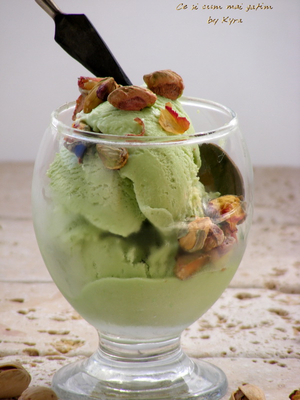 Ce si cum mai gatim: Inghetata cu fistic - Φιστίκι παγωτό