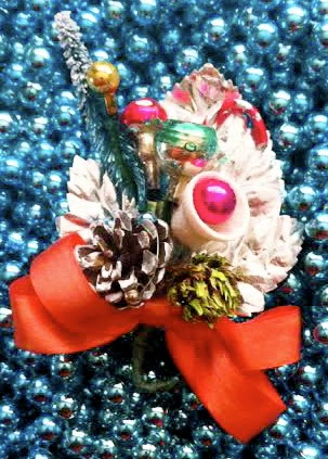 wacky tacky: Crazy Crafty: Christmas Corsages