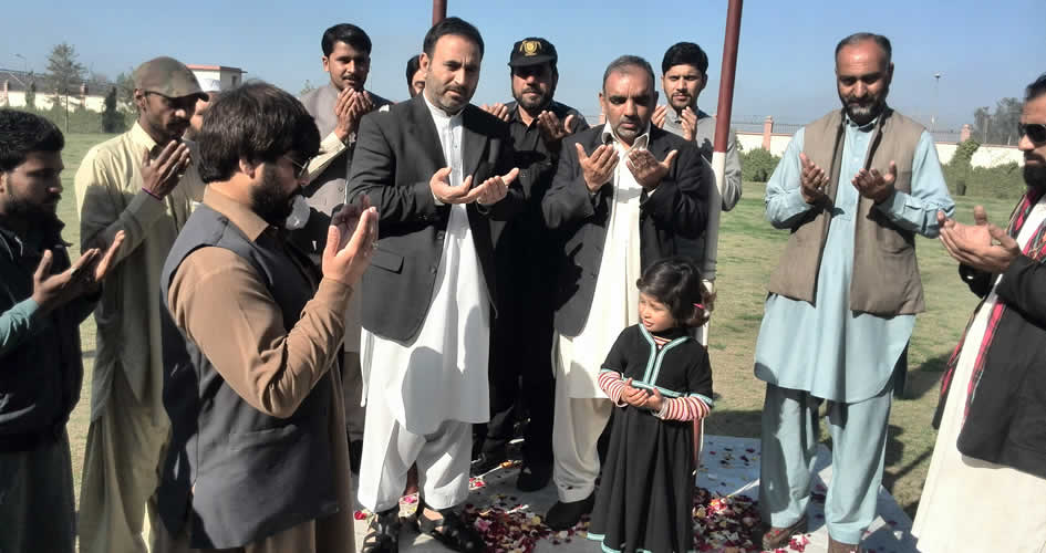 Abdul Wali Khan University Mardan: Pakistan day was celebrated at UCSS ...