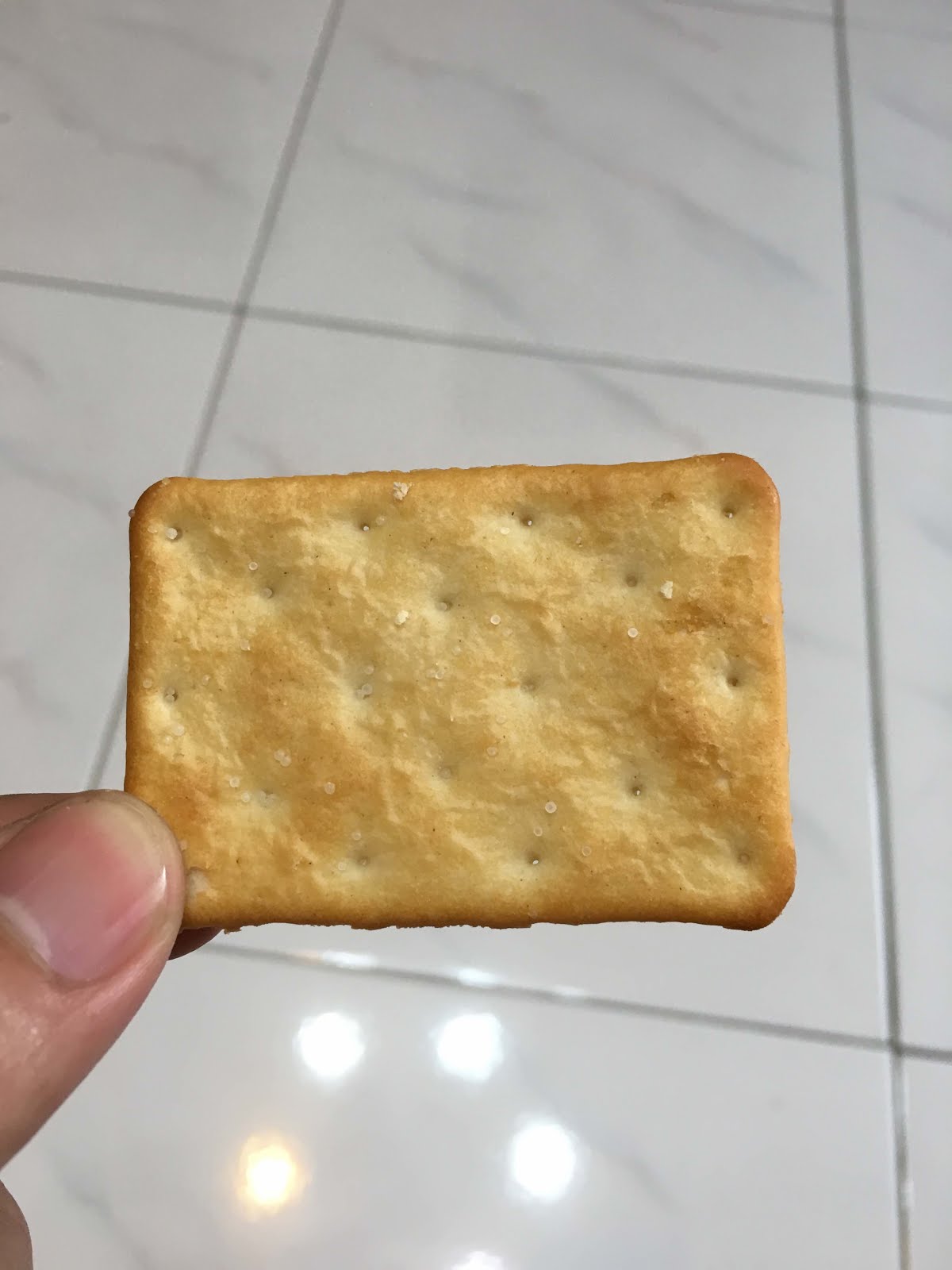 HO's市調: IKEA超好吃的奶油比利時巧克力醬，搭配saltiner蘇打餅剛剛好～