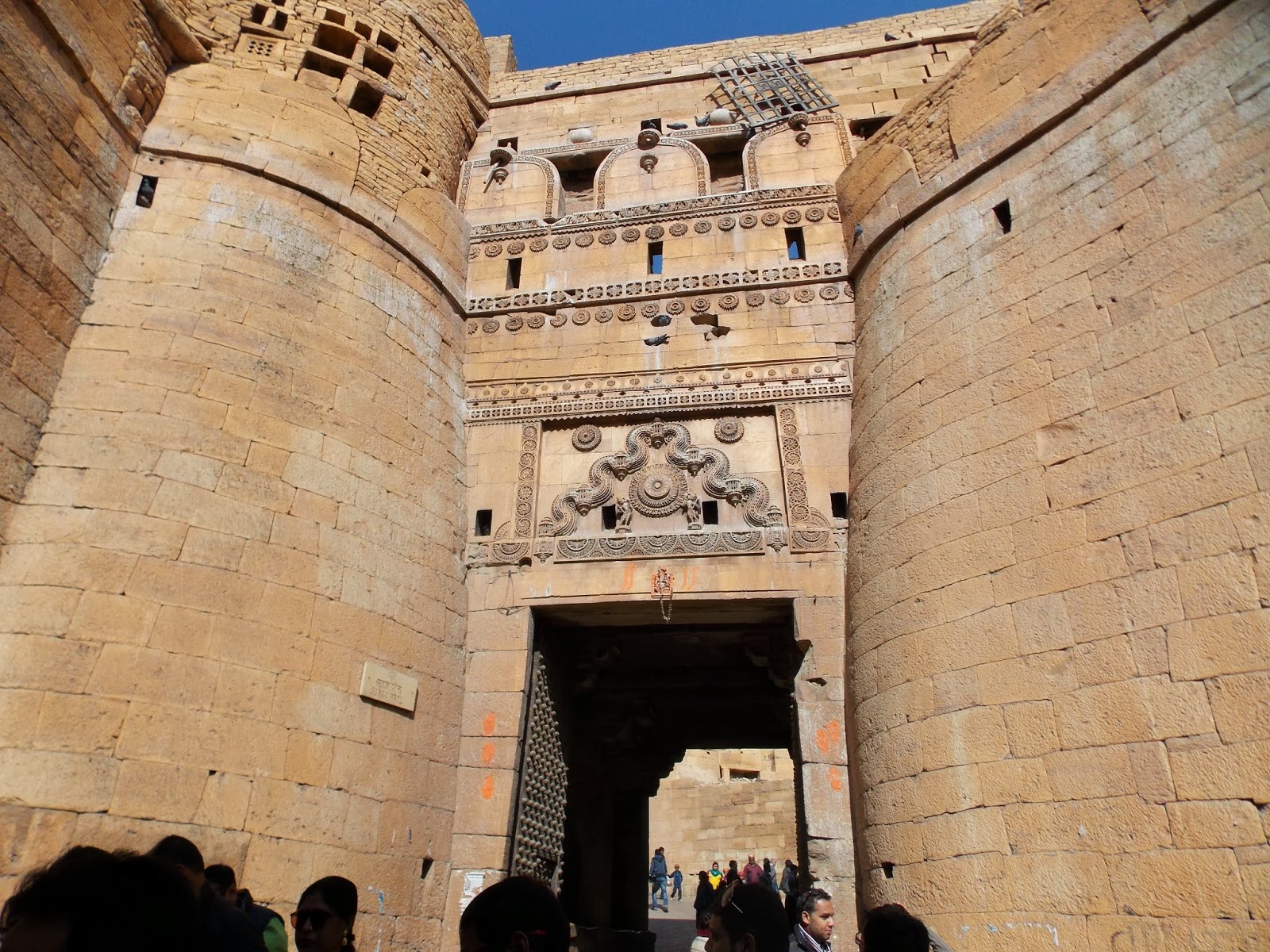 CHINAR SHADE : A VISIT TO JAISALMER FORT IN THAAR DESERT