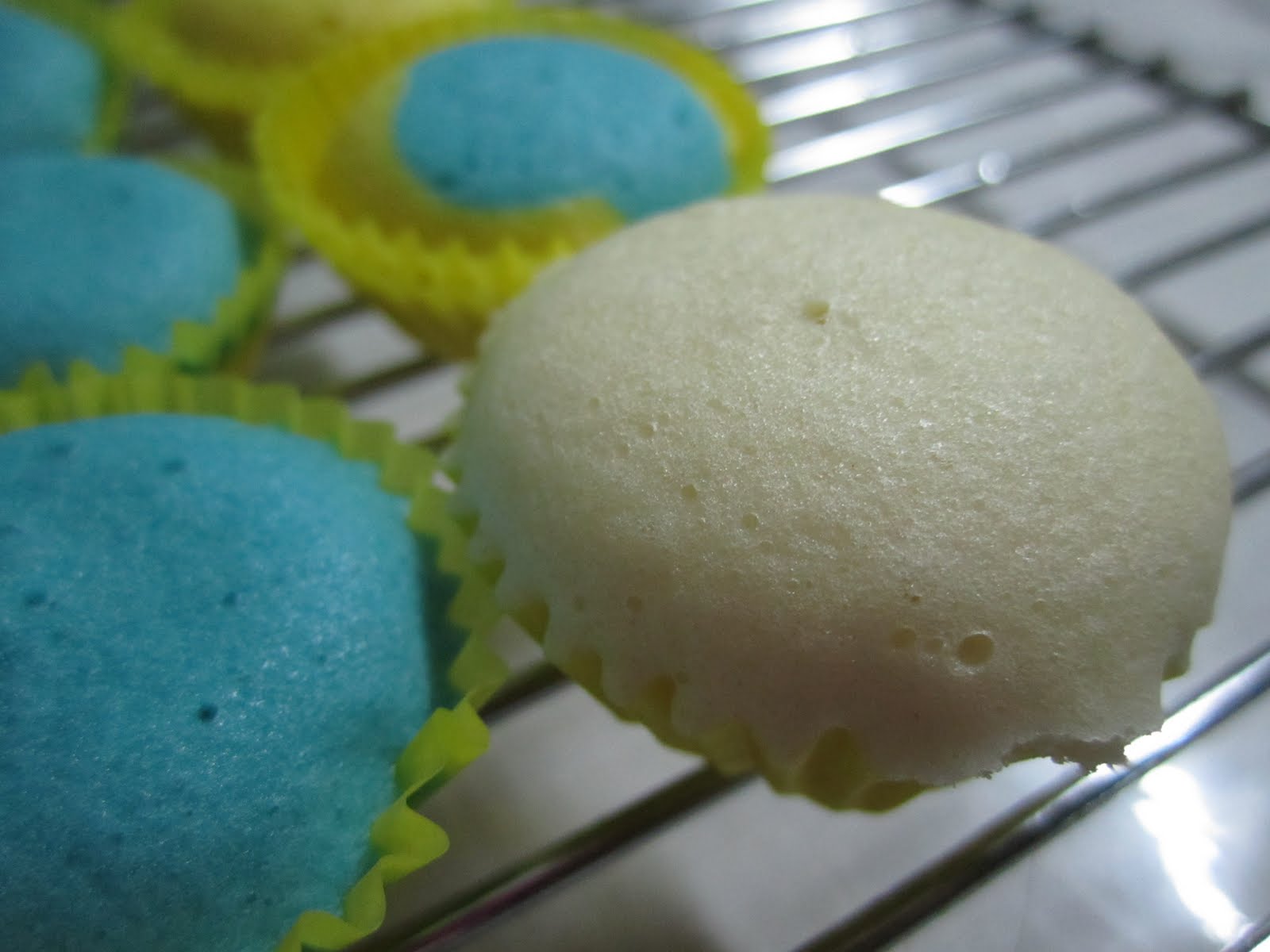 KEK CHAWANG: Apams, apams, apams!