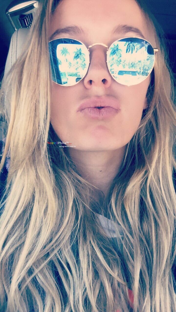 NostrilPhilia™: Caroline Wozniacki rolling lips & nostrils NostrilPhilia™: Caroline Wozniacki rolling lips & nostrils