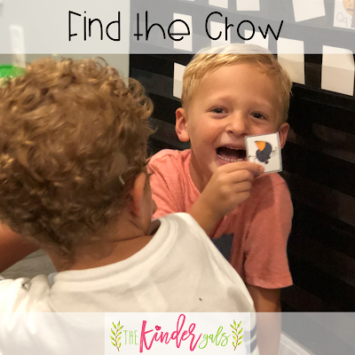 KinderGals: 6 Ways to Use the Pocket Chart in the Fall