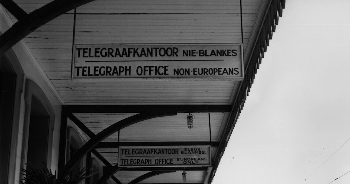 1955 - Wellington railway station racial segregation.Signs of Apartheid ...