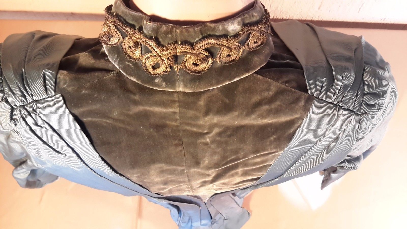 All The Pretty Dresses: Beautiful 1880's Bodice