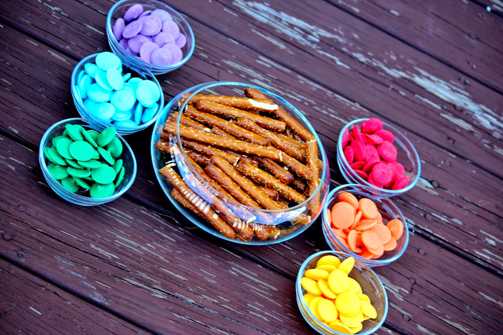 Bolling With 5: The Most Colorful Snack E-V-E-R!!!