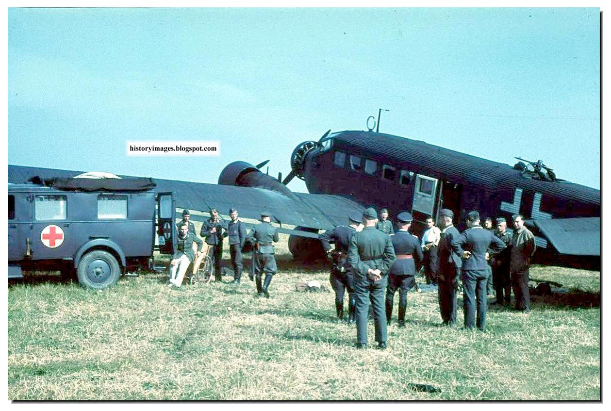 HISTORY IN IMAGES: Pictures Of War, History , WW2: German Soldiers ...