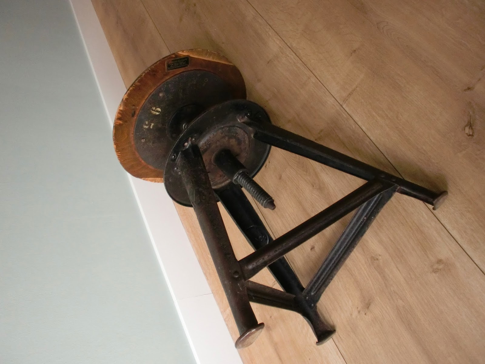 indus3al: Original rowac spinning stool