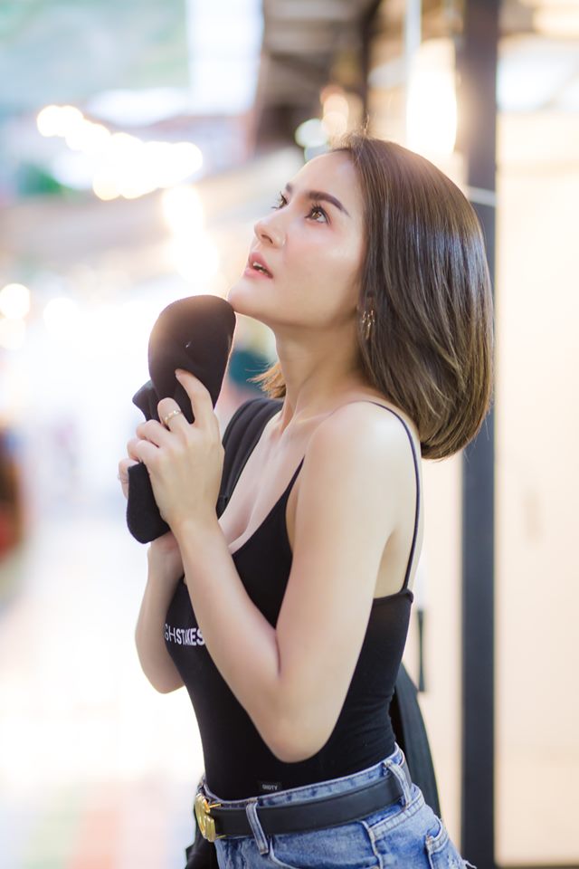 Gái xinh Sunisa Ganoo mặc áo dây cực gợi cảm