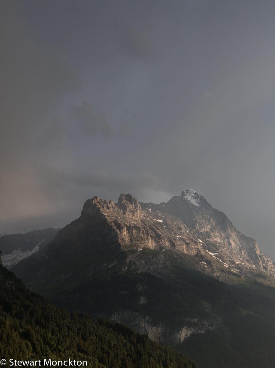 Paying Ready Attention - Photo Gallery: Eiger Light 2