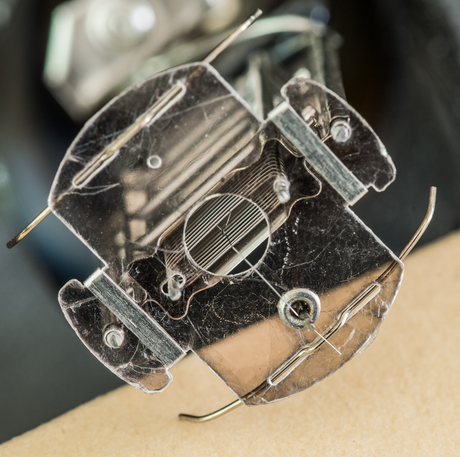 VinylSavor: Tube of the Month : The 1H4