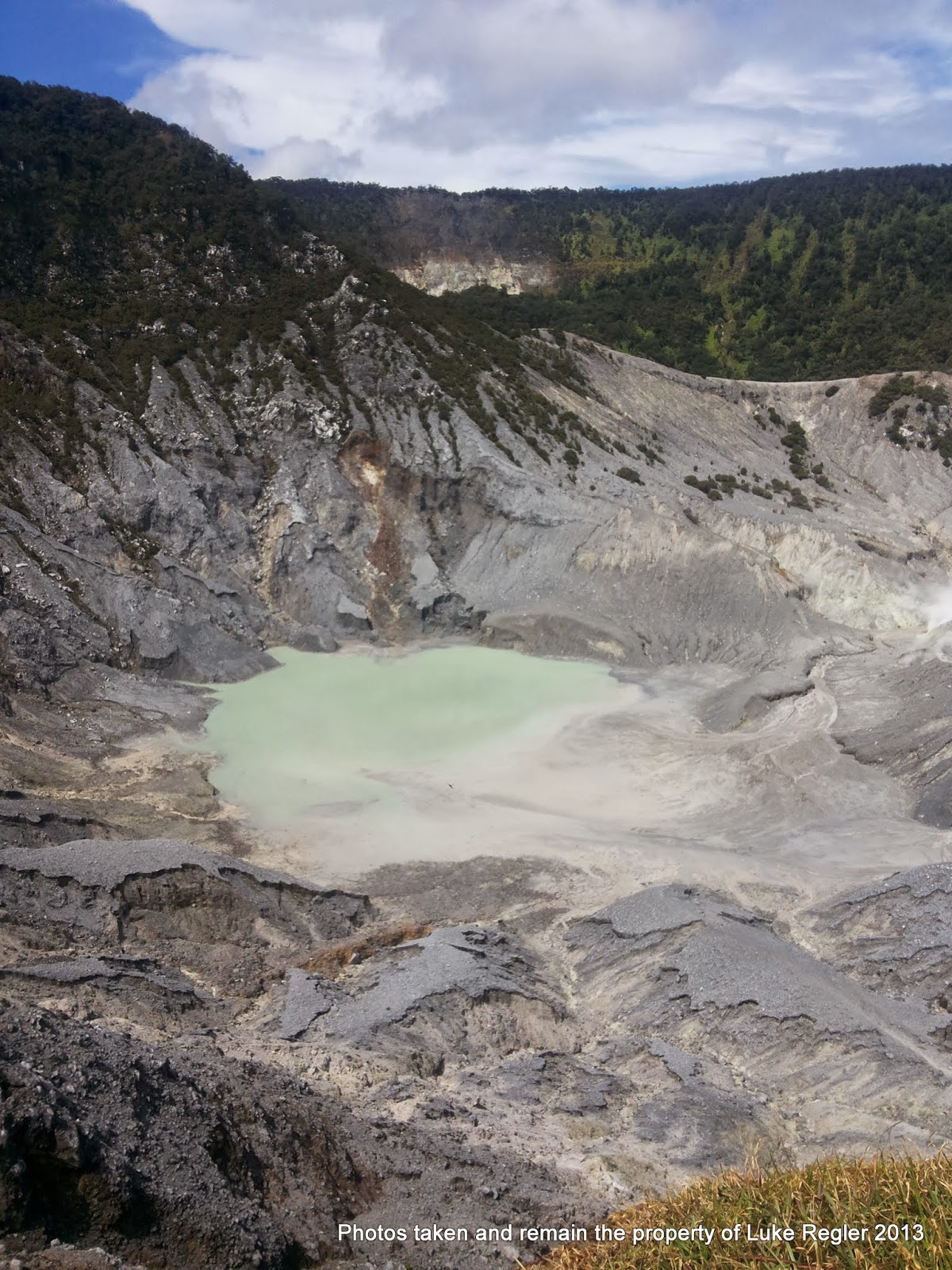 Jakarta News : December 2013