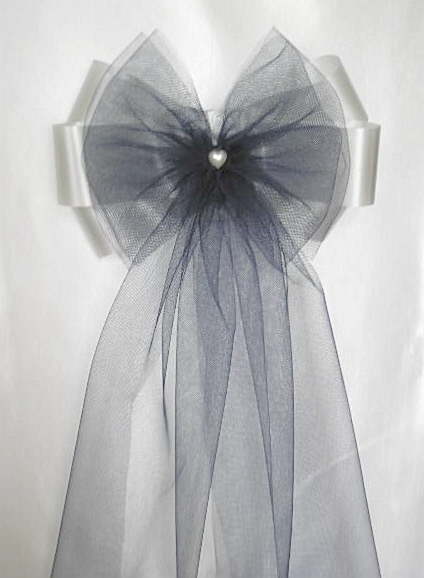 Plushy Weddings Bespoke Pew End Bows and Wedding Accerssories: Pew End Bows
