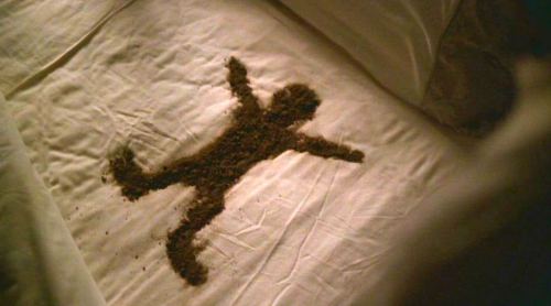 Doux Reviews: The X-Files: Theef