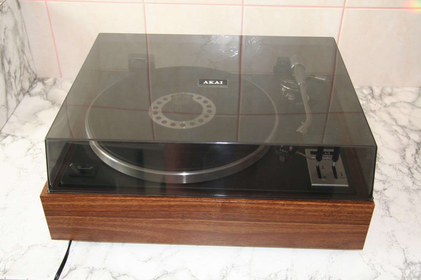 Golden Age Of Audio: AKAI AP 002 Turntable