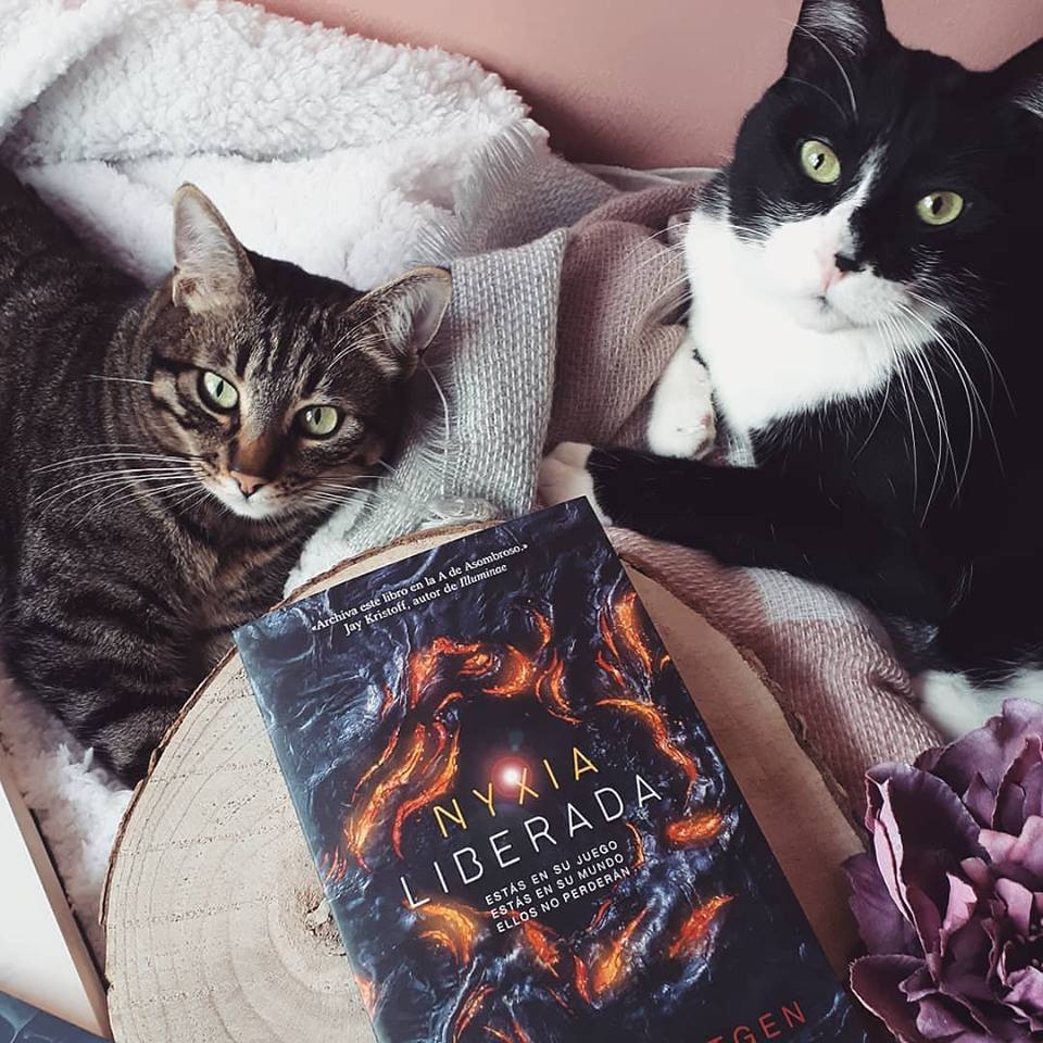 'Nyxia Liberada', de Scott Reintgen - Nube de mariposa