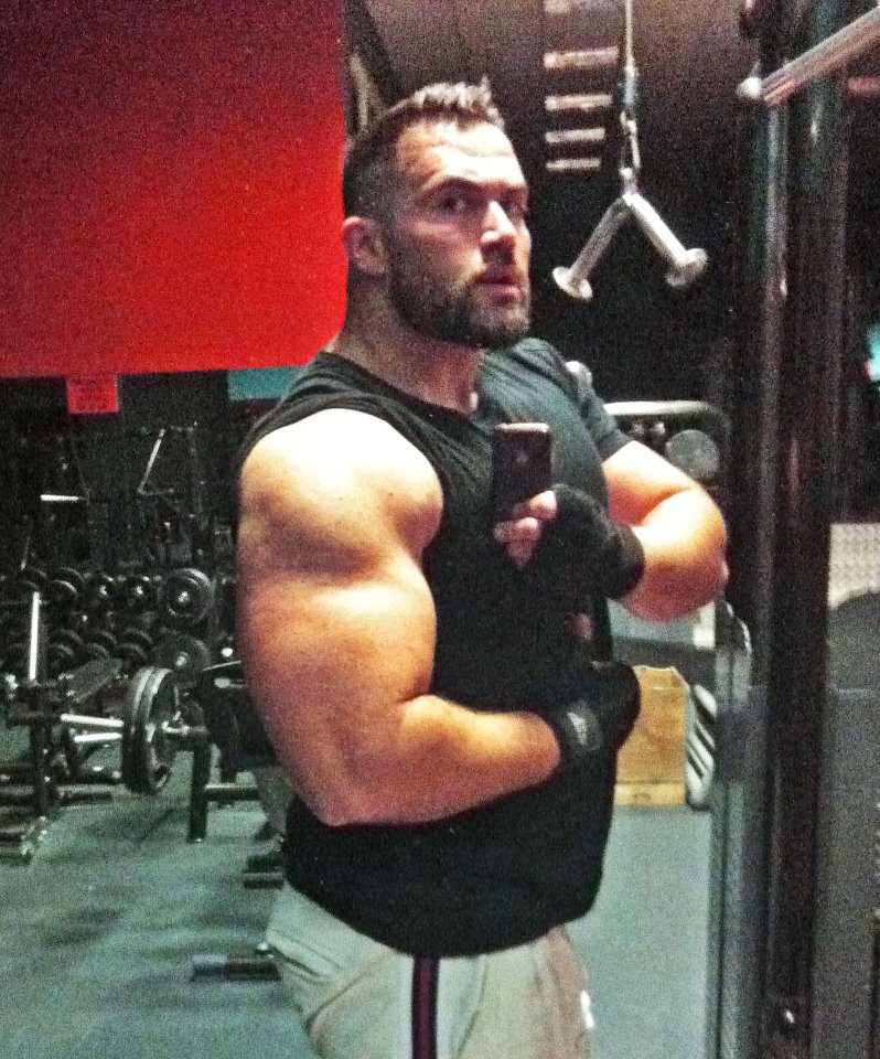 LA PERFECTION FAITE HOMME