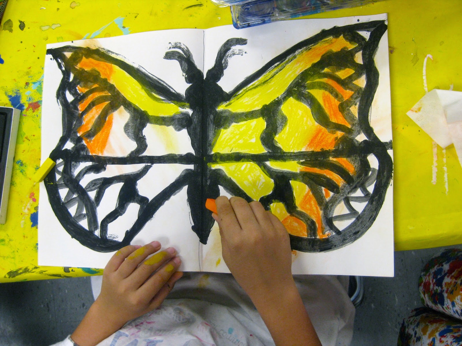 Cassie Stephens: In the Art Room: 2nd Grade Printed and Chalked Butterflies