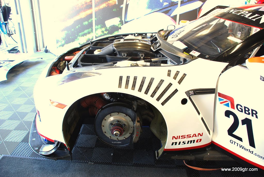 Sumo Power FIA GT1 Nissan GT-R: Up Close and Personal - 2009gtr.com